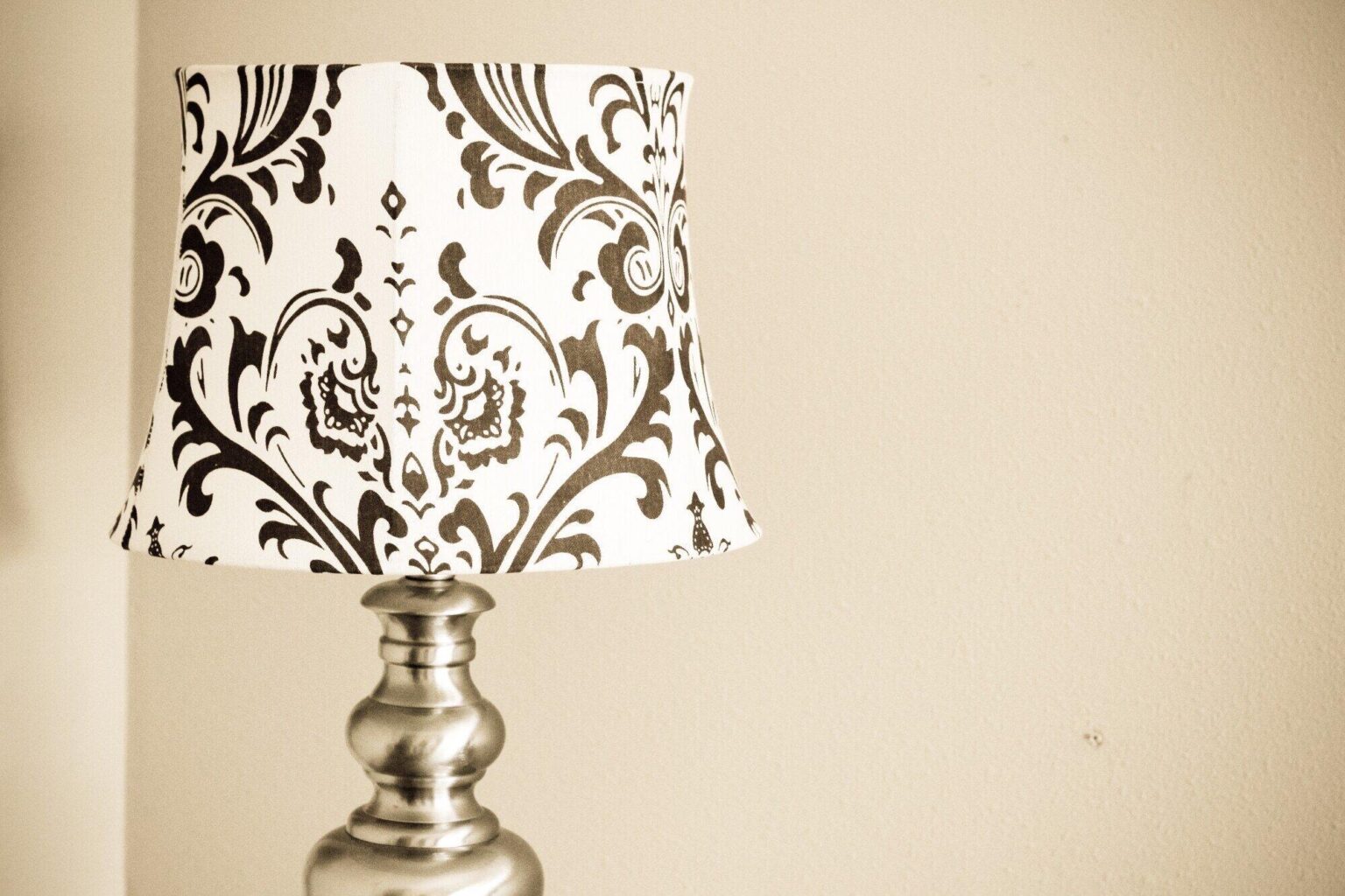 How to Choose the Perfect Lamp Shade for Your Home | Worth Explainer